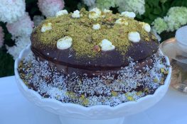 Bavarian cream donuts - Kayla Magazine